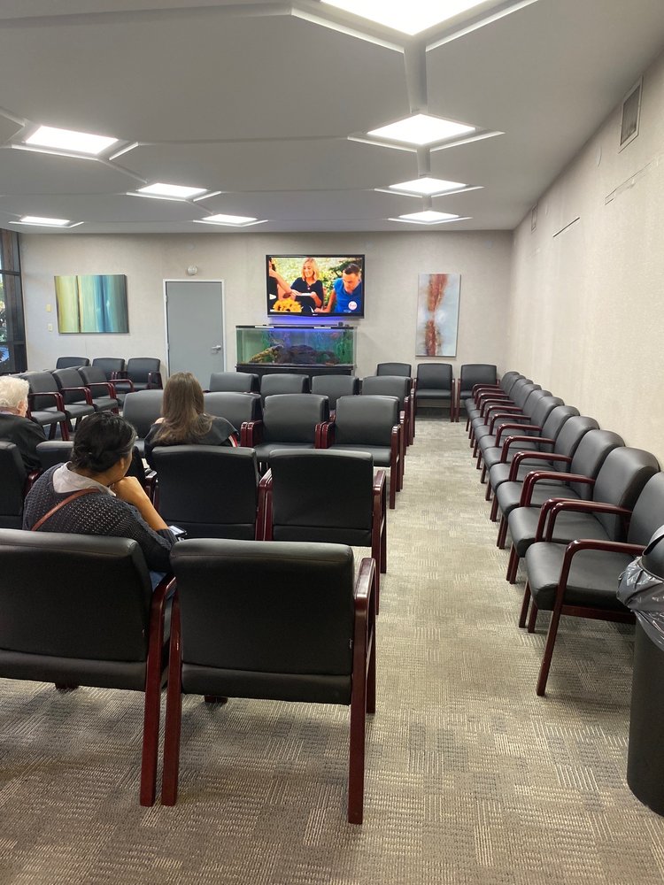 PACIFIC EYE INSTITUTE - 21 Photos & 123 Reviews - 555 N 13th Ave ...