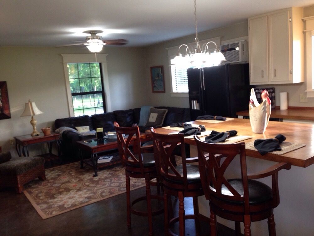 HICKMAN SPRINGS BED AND BARN - Updated January 2025 - 6401 Fm 2025 ...