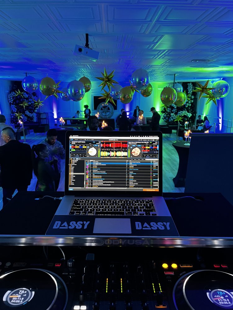 THE DON ON DANFORTH - Updated May 2025 - 15 Chisholm Avenue, Toronto ...