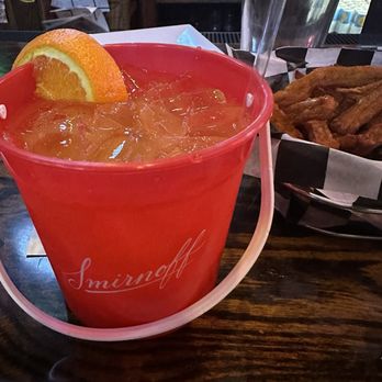 LOONEY’S PUB - Updated April 2025 - 278 Photos & 385 Reviews - 8150 ...