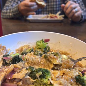 JP EDWARD’S GRILL AND BAR - Updated December 2025 - 33 Photos & 89 ...