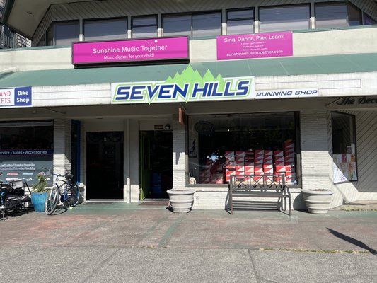 SEVEN HILLS RUNNING SHOP - Updated December 2025 - 41 Photos & 48 ...