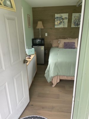 FULL TAN SUN CLUB - Updated December 2025 - 1350 Carlisle Rd, Sprakers ...