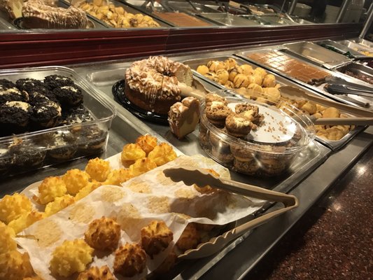 GRAND BUFFET - 27 Photos & 49 Reviews - 1690 W Valencia Rd, Tucson ...