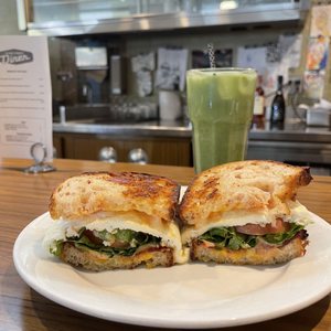 CLARK STREET DINER - 194 Photos & 123 Reviews - 6145 Franklin Ave, Los ...