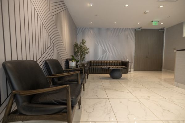 BENJAMIN BASSERI, MD - Updated December 2025 - 18 Photos & 68 Reviews ...