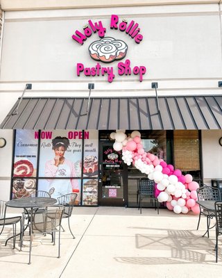 HOLY ROLLIE PASTRY SHOP - Updated January 2026 - 89 Photos & 44 Reviews ...