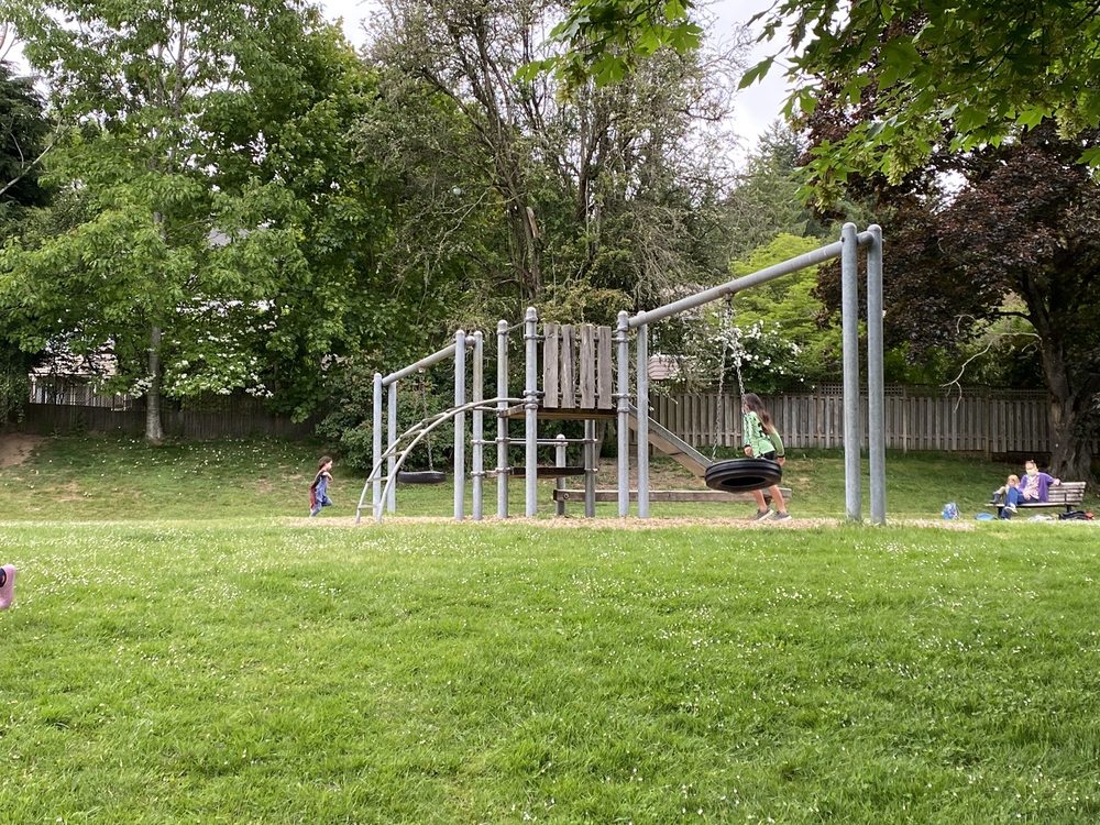 DEWITT PARK - Updated April 2024 - 1505 SW Dewitt St, Portland, Oregon ...