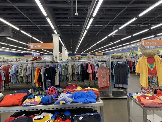 BELLINGHAM GOODWILL - Updated May 2026 - 23 Photos & 76 Reviews - 1115 ...