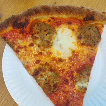 DANNY BOY’S FAMOUS ORIGINAL PIZZERIA - Updated September 2024 - 374 ...