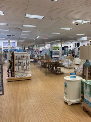 BEALL’S DEPARTMENT STORE - 10 Photos - 15003 Emerald Coast Pkwy, Destin ...