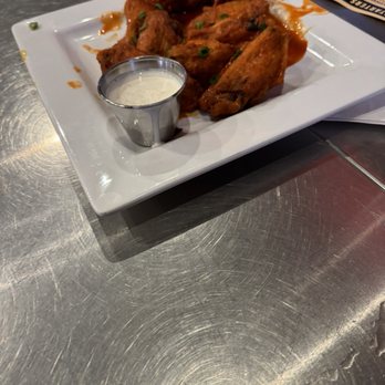 DUBS SPORTS LOUNGE - Updated May 2025 - 48 Photos & 47 Reviews - 95 N ...