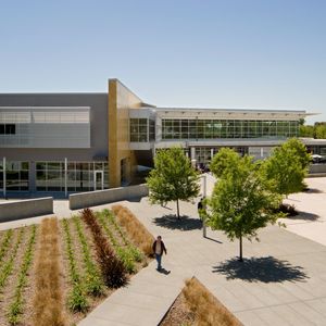 VALLEJO JOHN F KENNEDY LIBRARY - Updated June 2025 - 58 Photos & 60 ...
