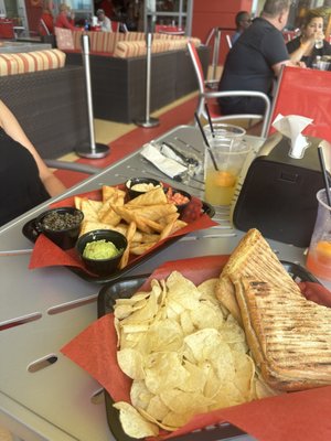 H2O POOL & BAR - Updated August 2024 - 82 Photos & 30 Reviews - 600 ...