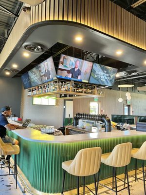 TAPS PUBLIC HOUSE - Updated December 2025 - 98 Photos & 43 Reviews ...