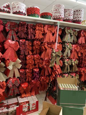 DOLLAR TREE - Updated October 2025 - 11 Photos - 72 Coliseum Crossing ...