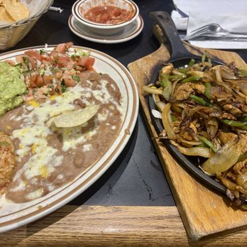 LA CAPILLA MEXICAN RESTAURANT - Updated December 2025 - 668 Photos ...