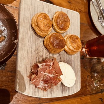 MANUELA - Updated November 2024 - 5740 Photos & 1983 Reviews - 907 E ...