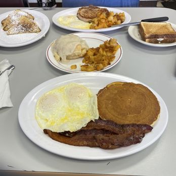 CAFE 431 - Updated December 2024 - 100 Photos & 120 Reviews - 3211 ...