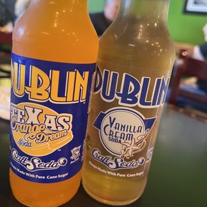 FIZZ BURGERS AND BOTTLES - 79 Photos & 209 Reviews - 7718 E 37th St ...