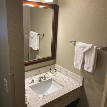 REDMOND INN - Updated October 2025 - 70 Photos & 75 Reviews - 17601 ...