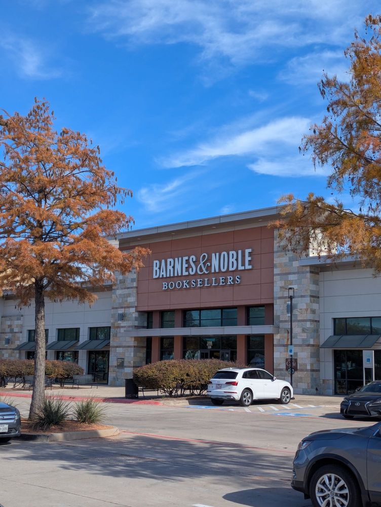 BARNES & NOBLE BOOKSELLERS - Updated May 2026 - 141 Photos & 67 Reviews ...
