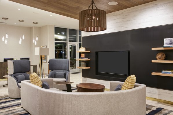 COURTYARD BY MARRIOTT ERIE BAYFRONT - Updated January 2026 - 160 Photos ...