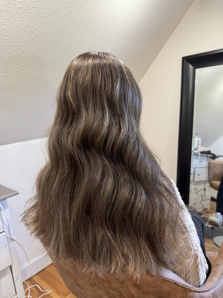 TWISTED ROOTS SALON - Updated December 2025 - 10 Photos - 9410 NE Hazel ...