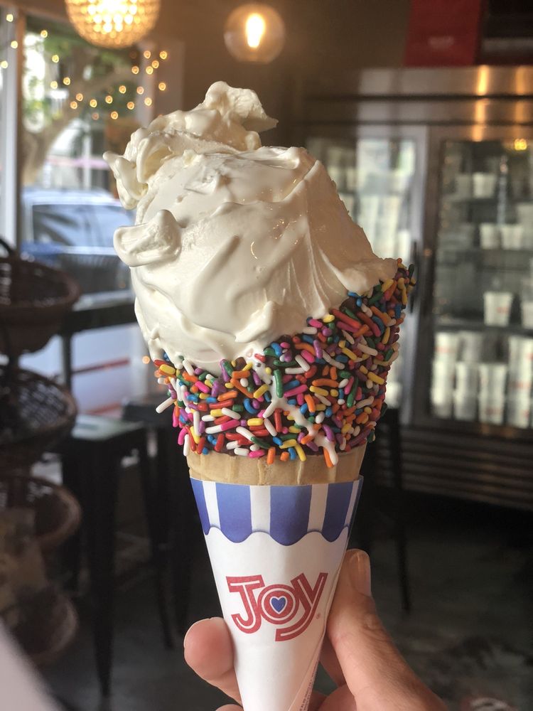 THE COURTHOUSE DELI & WHIT’S FROZEN CUSTARD - Updated April 2025 - 78 ...