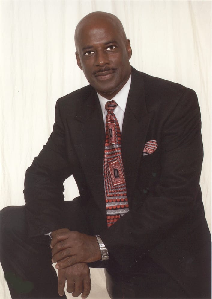 AL YATES PHOTOGRAPHER - Updated August 2025 - 412 S Greenwood St ...