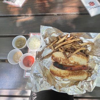 KATY TRAIL ICE HOUSE - Updated May 2024 - 850 Photos & 1172 Reviews ...
