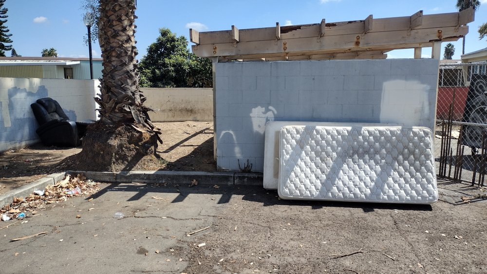 FLASH JUNK REMOVAL - Updated May 2026 - 102 Photos & 18 Reviews - 230 E ...