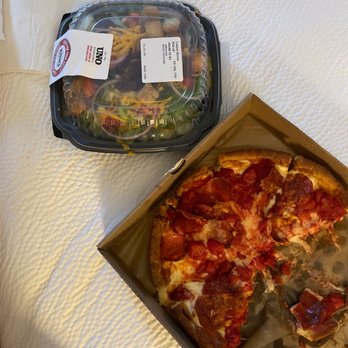 UNO PIZZERIA & GRILL - Updated August 2024 - 153 Photos & 175 Reviews ...