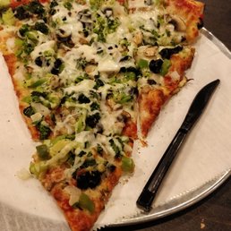 PIZZA 51 - 67 Photos & 133 Reviews - 5060 Oak St, Kansas City, Missouri ...