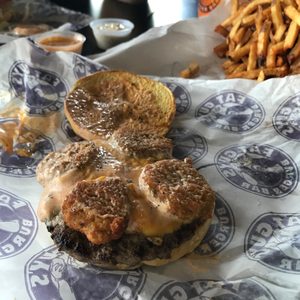 FAT GUY’S BURGER BAR - 159 Photos & 237 Reviews - 7945 S Memorial Dr ...