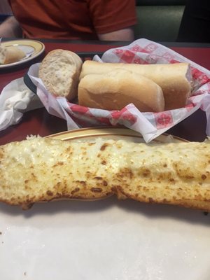 AVANTI’S ITALIAN RESTAURANT - 31 Photos & 103 Reviews - 3302 E Empire ...