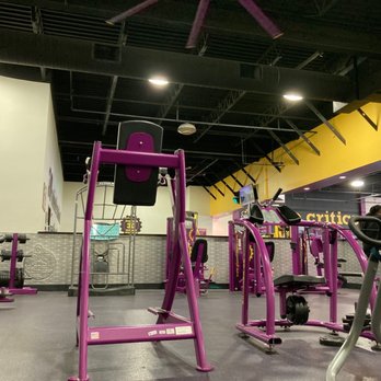PLANET FITNESS - Updated October 2025 - 54 Photos & 36 Reviews - 1635 ...