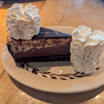 THE CHEESECAKE FACTORY - Updated February 2025 - 1692 Photos & 1486 ...