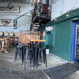 CALAPOOIA BREWING COMPANY - Updated October 2025 - 157 Photos & 262 ...