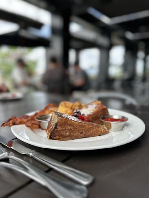 CLIFF DINING PUB - Updated January 2026 - 772 Photos & 694 Reviews ...