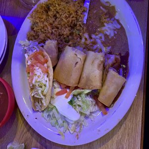 BELTLINE BAR - Updated June 2024 - 122 Photos & 333 Reviews - 16 28th ...