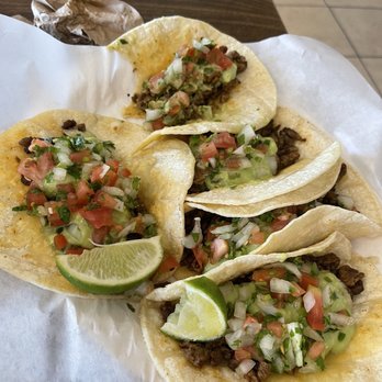 LOS BURRITOS - Updated October 2024 - 68 Photos & 108 Reviews - 2006 N ...