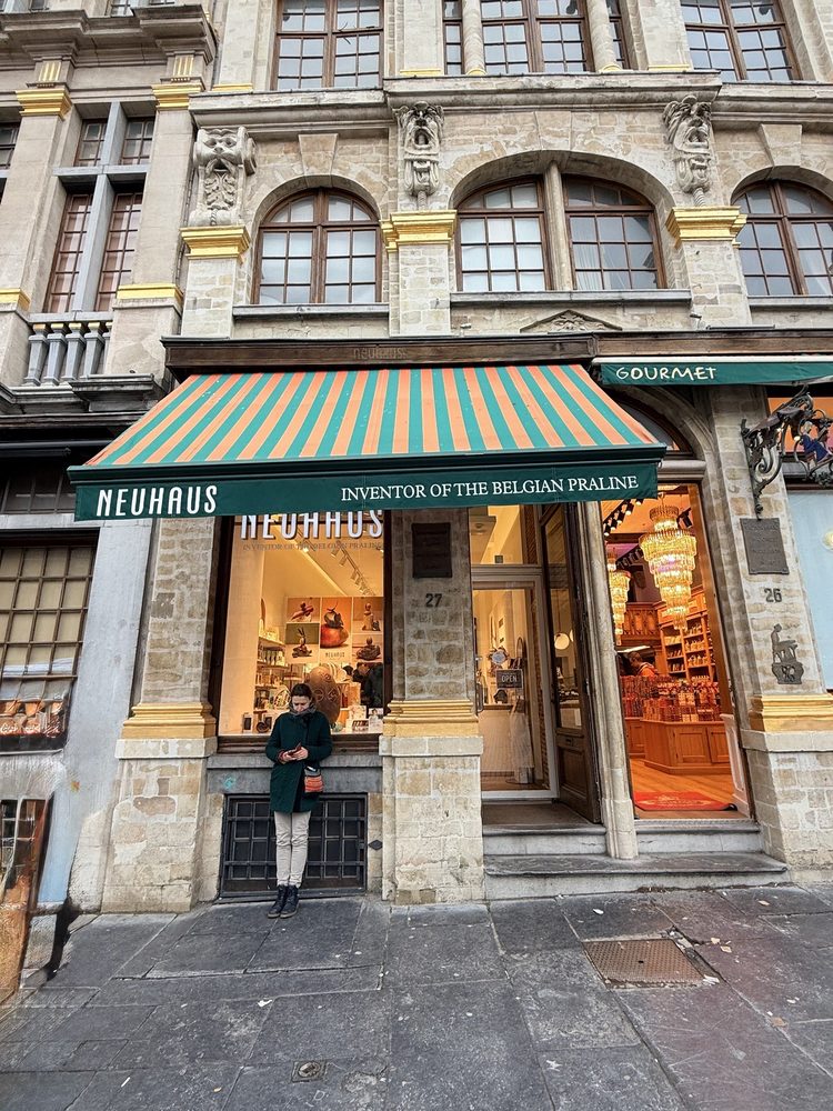 NEUHAUS - Updated March 2026 - 82 Photos & 43 Reviews - Grand Place 27 ...