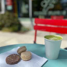 FRESH FLOURS - Updated May 2025 - 264 Photos & 195 Reviews - 1624 S ...