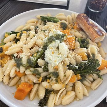 POPS CANTON - Updated December 2025 - 168 Photos & 166 Reviews - 130 E ...