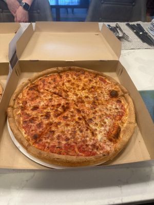 LOUIS PIZZA - Updated December 2025 - 24 Photos & 55 Reviews - 36 ...