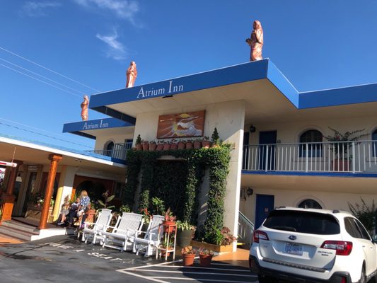 ATRIUM INN - Updated July 2024 - 24 Photos & 11 Reviews - 425 S Main St ...