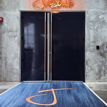 JUDSON’S LIVE - Updated December 2025 - 214 Photos & 46 Reviews - 445 S ...