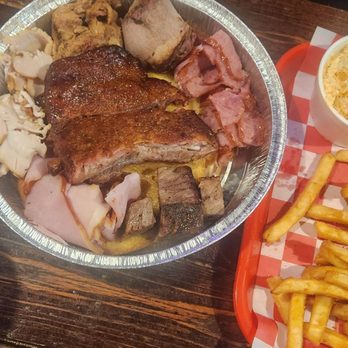 HAWG JAW QUE & BREW - Updated May 2024 - 230 Photos & 263 Reviews - 900 ...