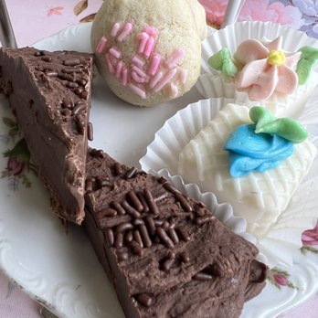 CUPPA CHEER TEA ROOM & GIFT SHOP - Updated December 2025 - 147 Photos ...